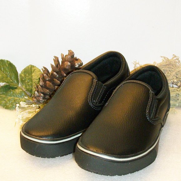 Tredsafe | Shoes | New Tredsafe Black Unisex Slip Resistant Slip On ...